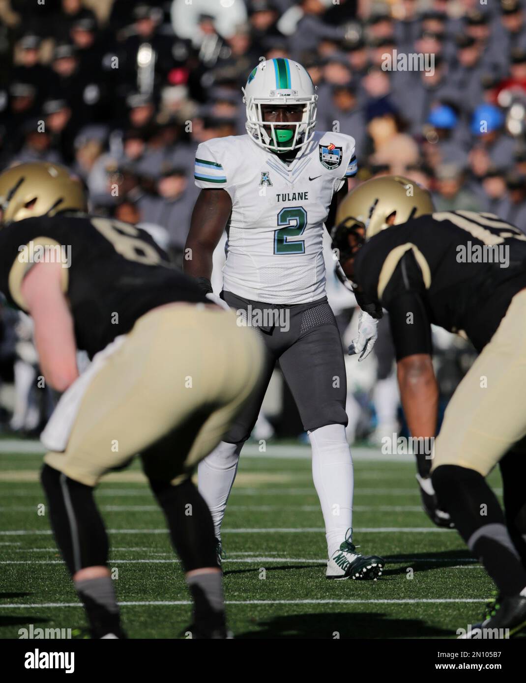 Tulane safety Darion Monroe (2) works against Army during the second ...