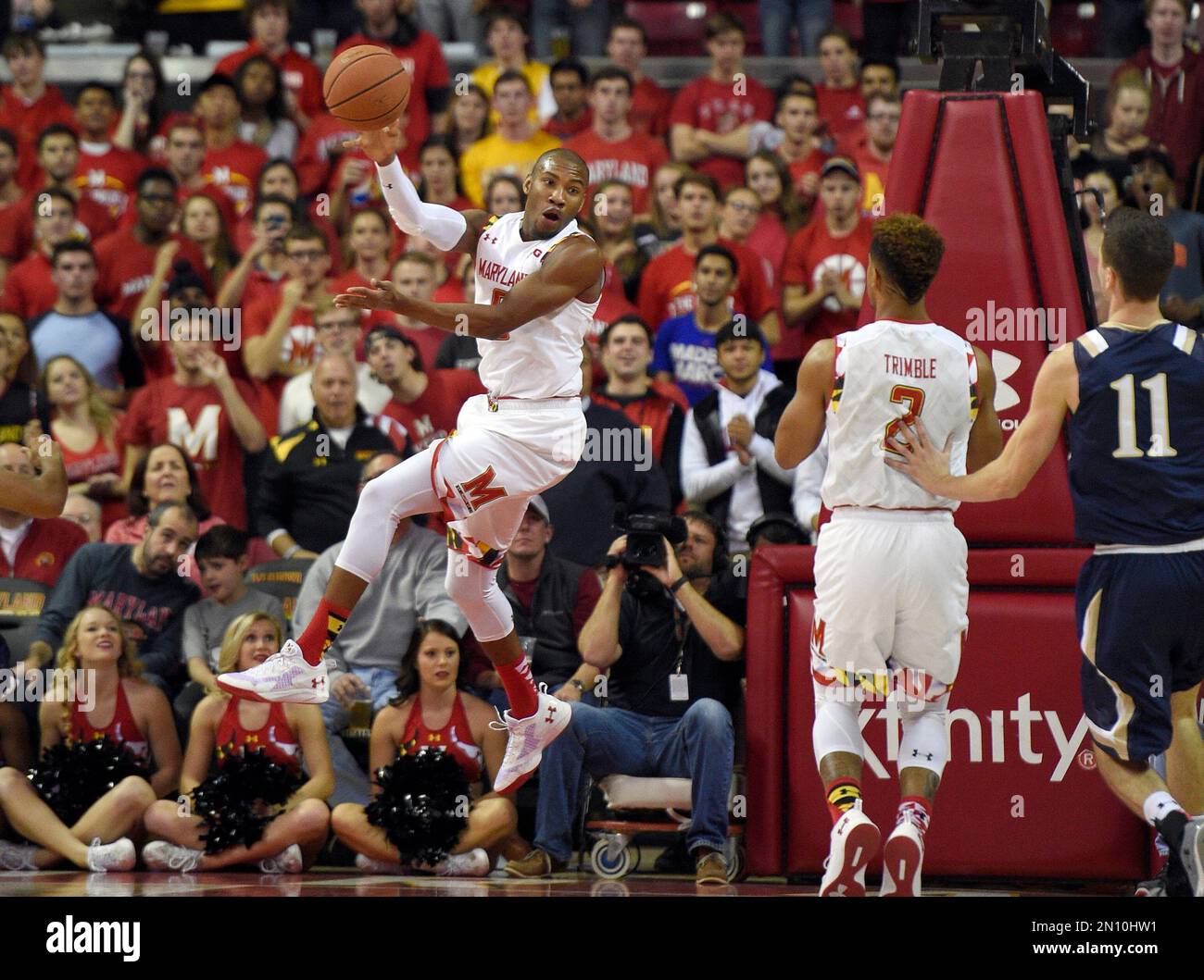 Maryland guard Rasheed Sulaimon (0) passes the ball as Melo Trimble (2 ...