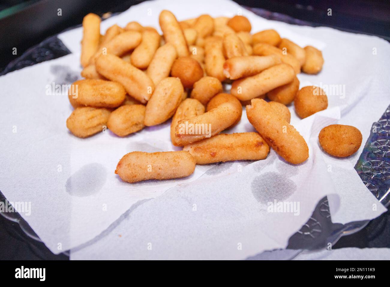 Frango frito hi-res stock photography and images - Alamy