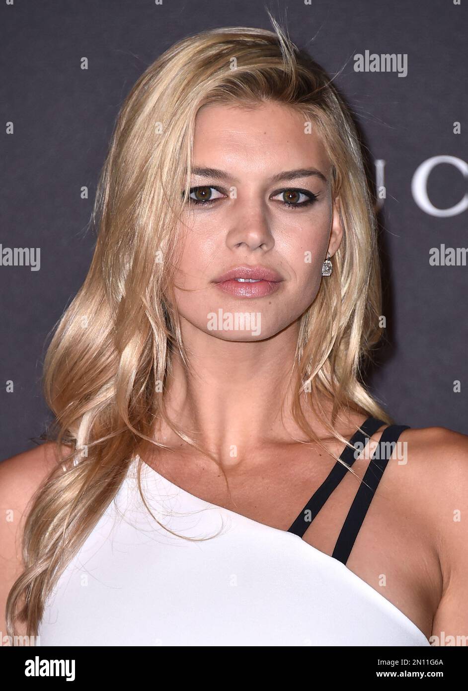 Kelly Rohrbach attends LACMA 2015 Art+Film Gala at LACMA on November 7 ...