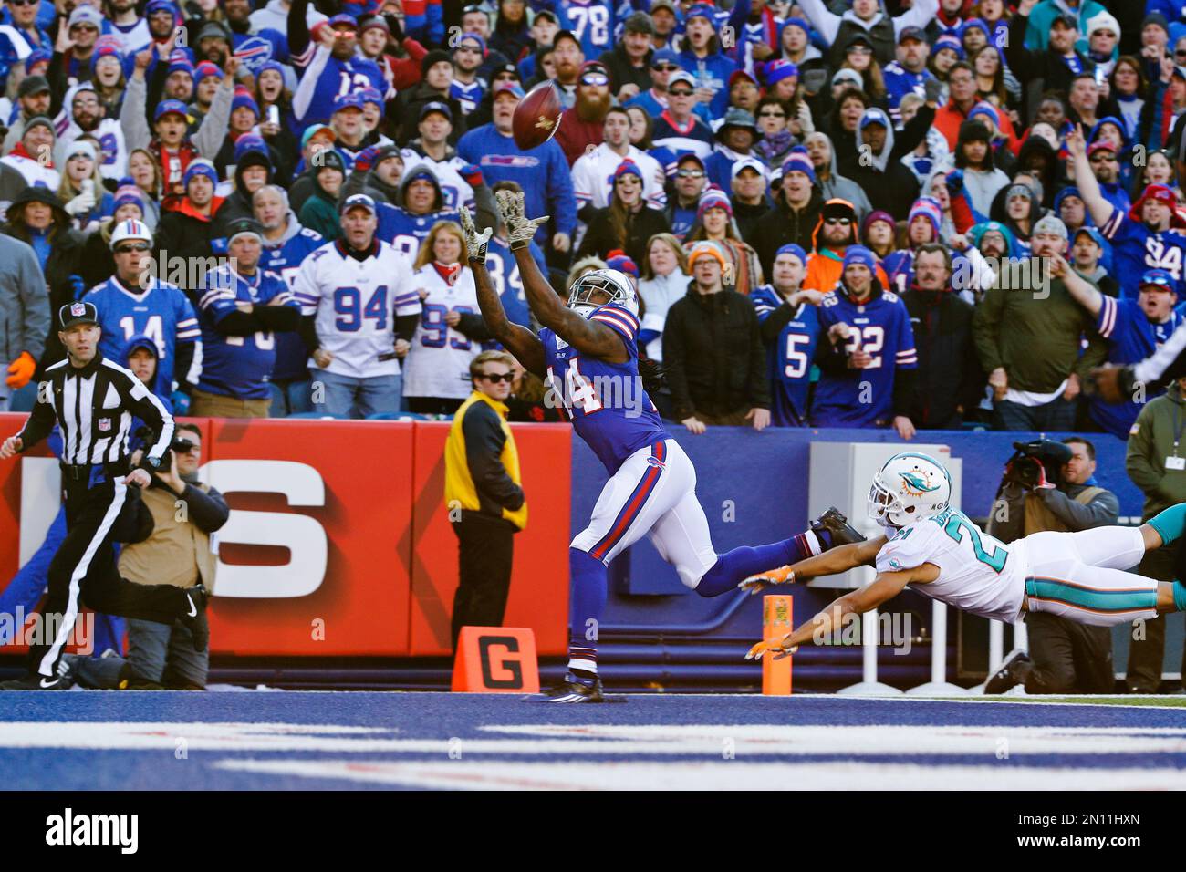Buffalo Bills wide receiver Sammy Watkins (14) catches a pass for a ...
