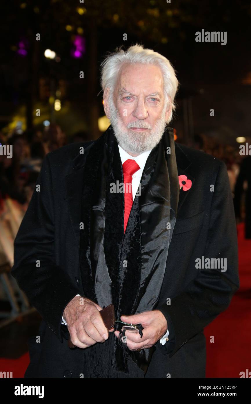 Donald Sutherland poses for photographers upon arrival at the premiere ...