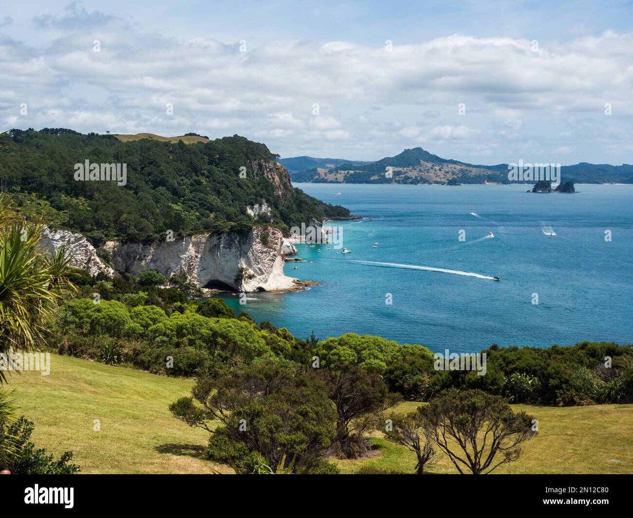 Coast at Cathedral Cove Walk, Coromandel Peninsula, Waikatu, North ...