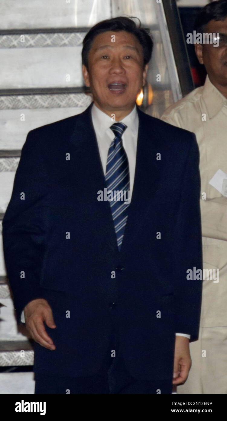 Chinese Vice President Li Yuanchao gestures as he arrives at the Netaji ...