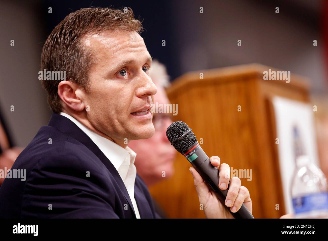 Missouri Republican gubernatorial candidate, former Navy SEAL Eric ...