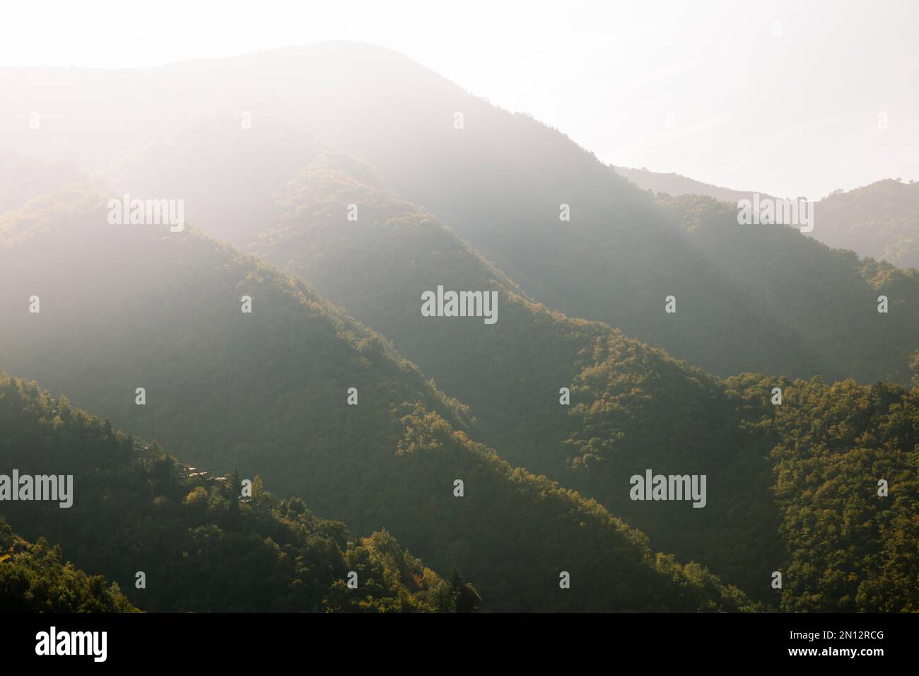Ligurian mountains hi-res stock photography and images - Alamy