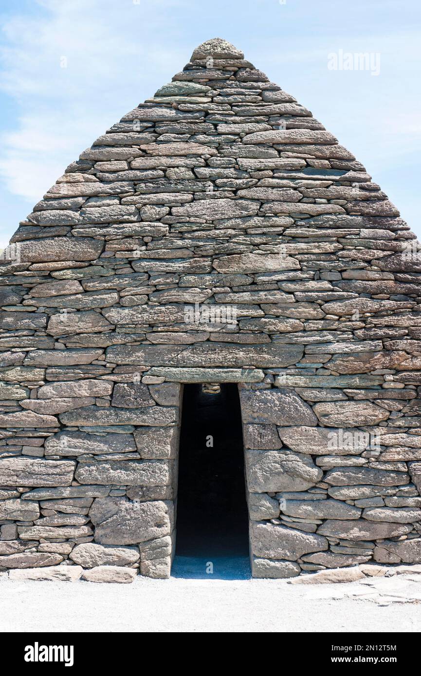 Drystone church hi-res stock photography and images - Alamy