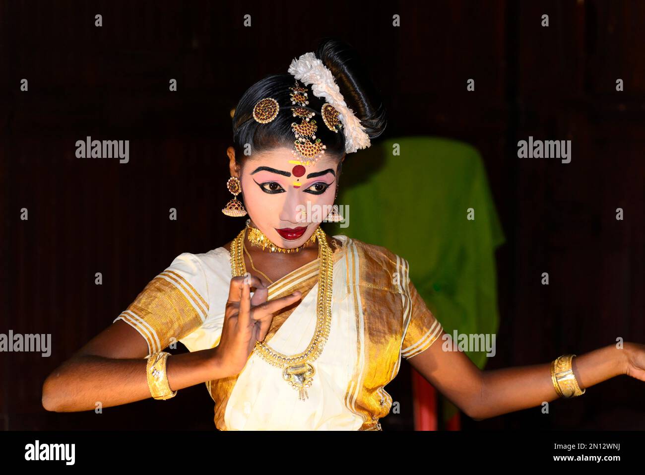 Fully made up and costumed Kathakali dancer performing, Kochi, Kerala ...