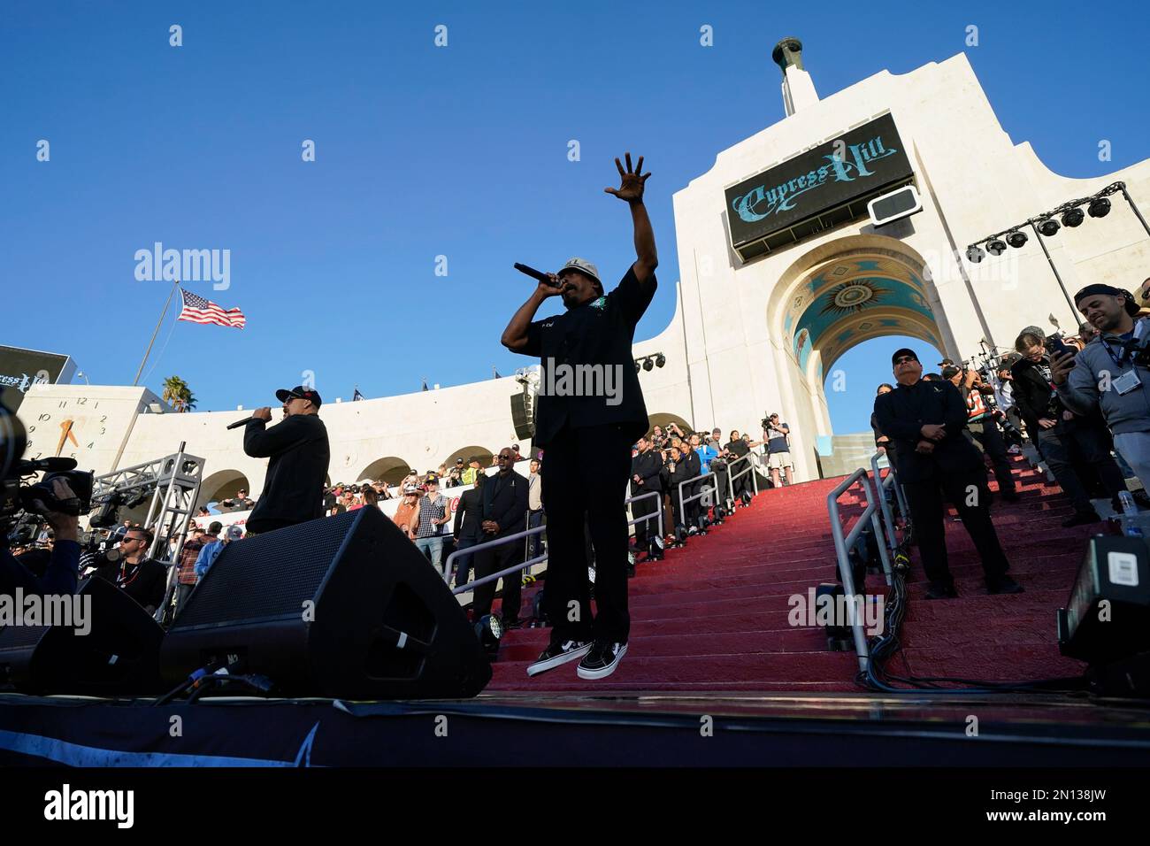 B-Real, left, and Sen Dog, center, of hip hop group Cypress Hill ...