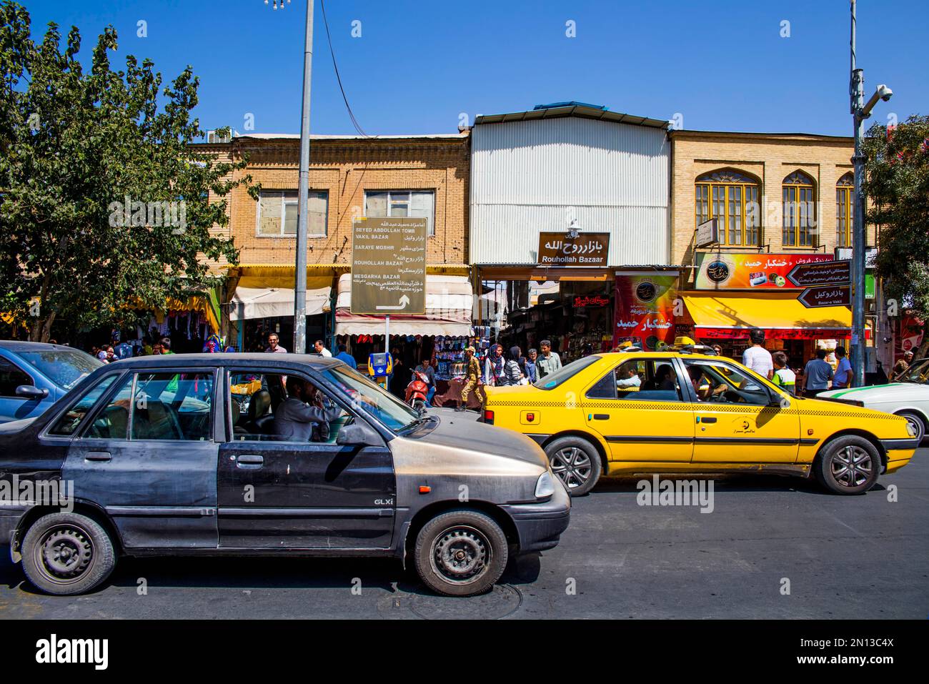 Iran street market hi-res stock photography and images - Alamy