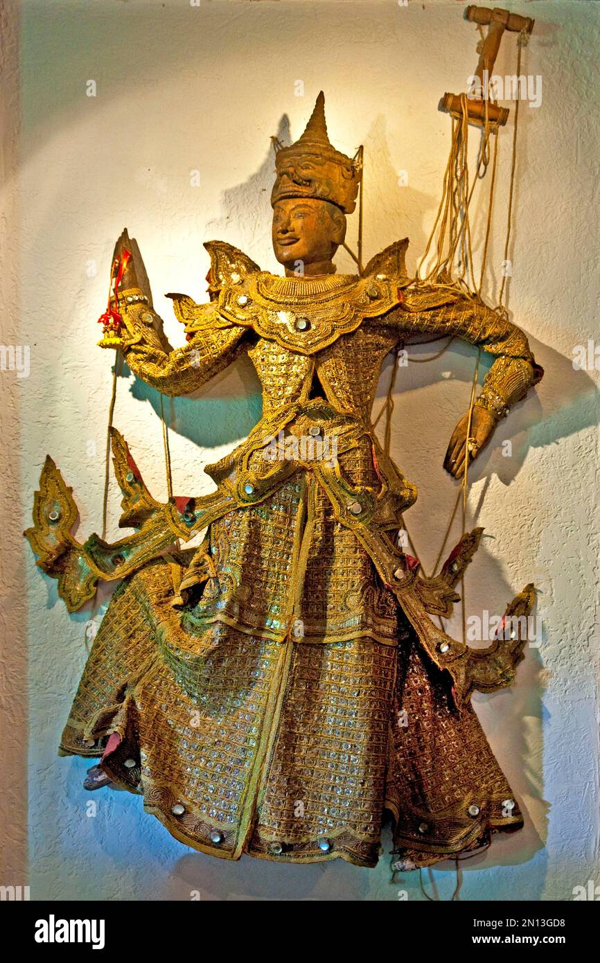Southeast asian crafts hi-res stock photography and images - Alamy