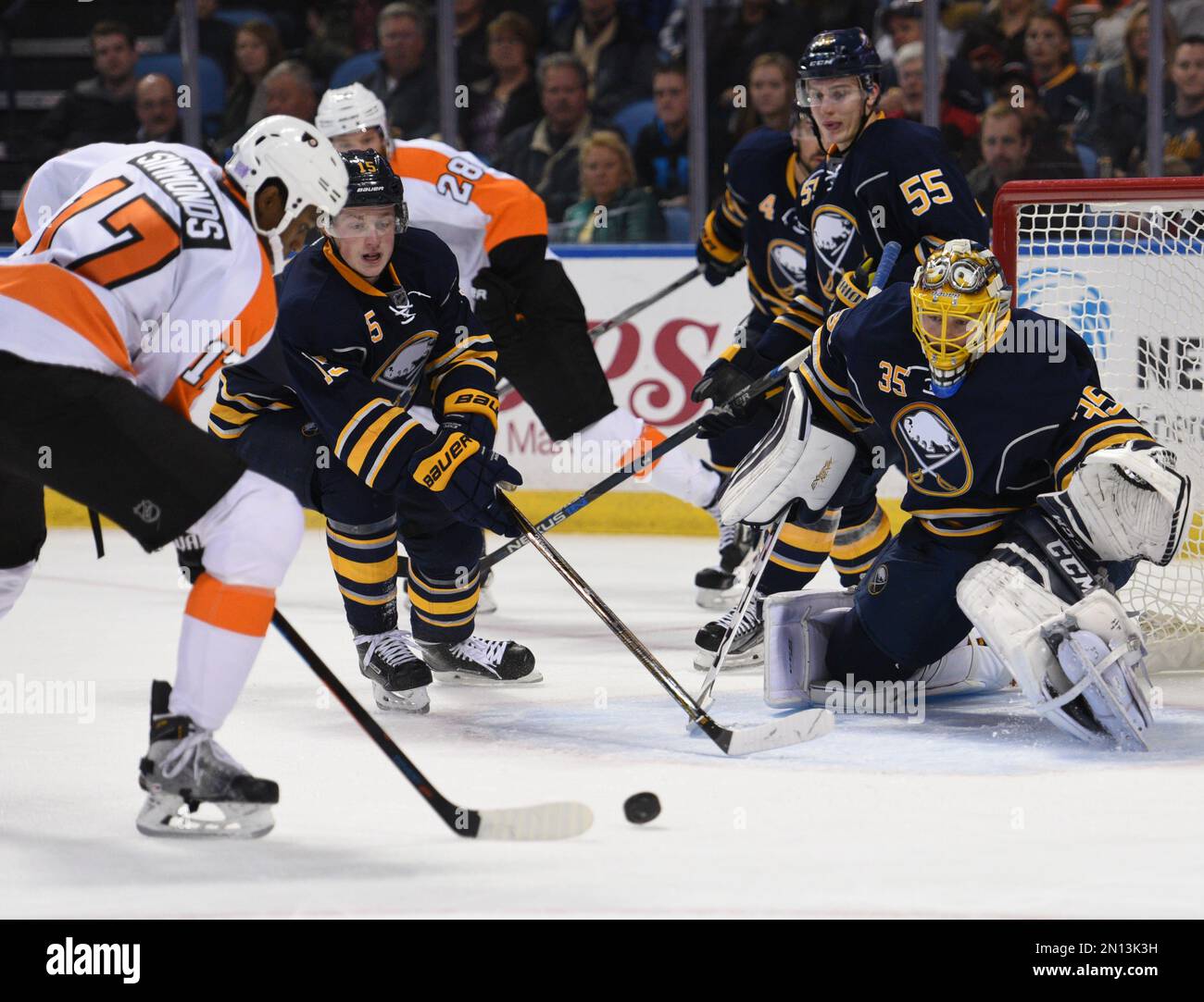 Philadelphia Flyers' Wayne Simmonds (17) shoots the puck as Buffalo ...