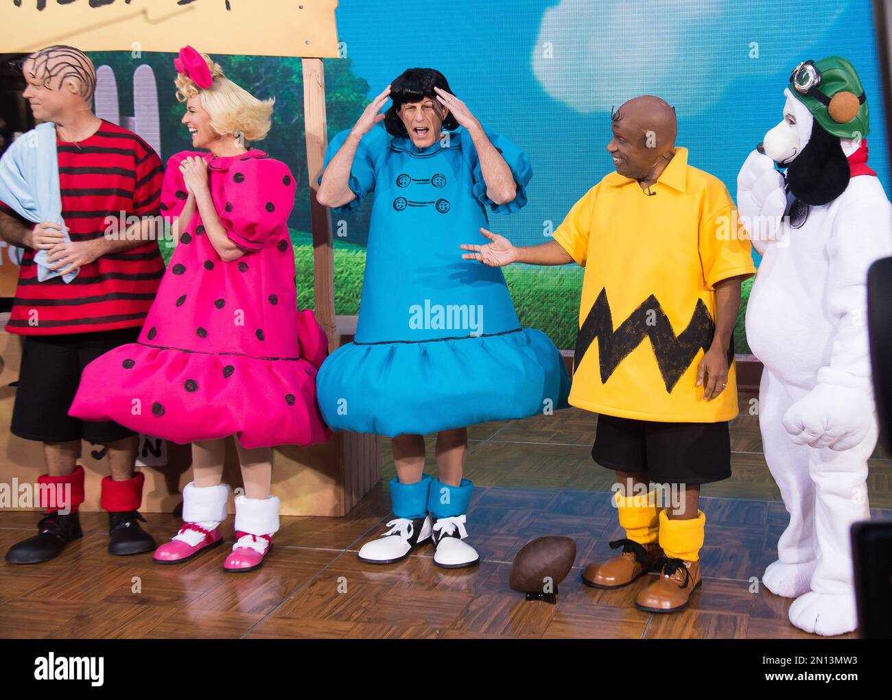 Carson Daly, from left, Savannah Guthrie, Matt Lauer, Al Roker and Hoda ...