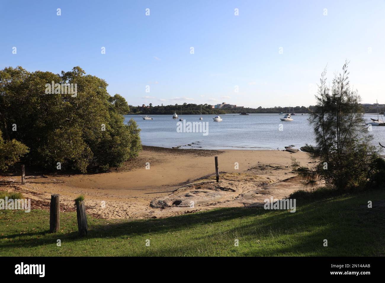 Beach at Settlers Park off Waterview Street, Putney, in Sydney, NSW ...