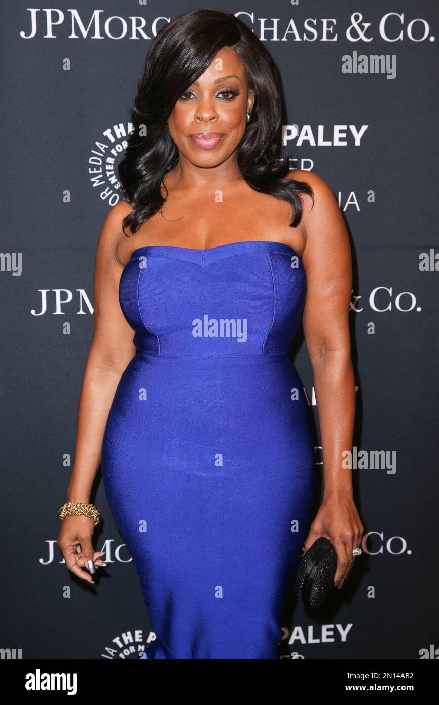 Niecy Nash arrives at Media's Tribute to African-American Achievements ...