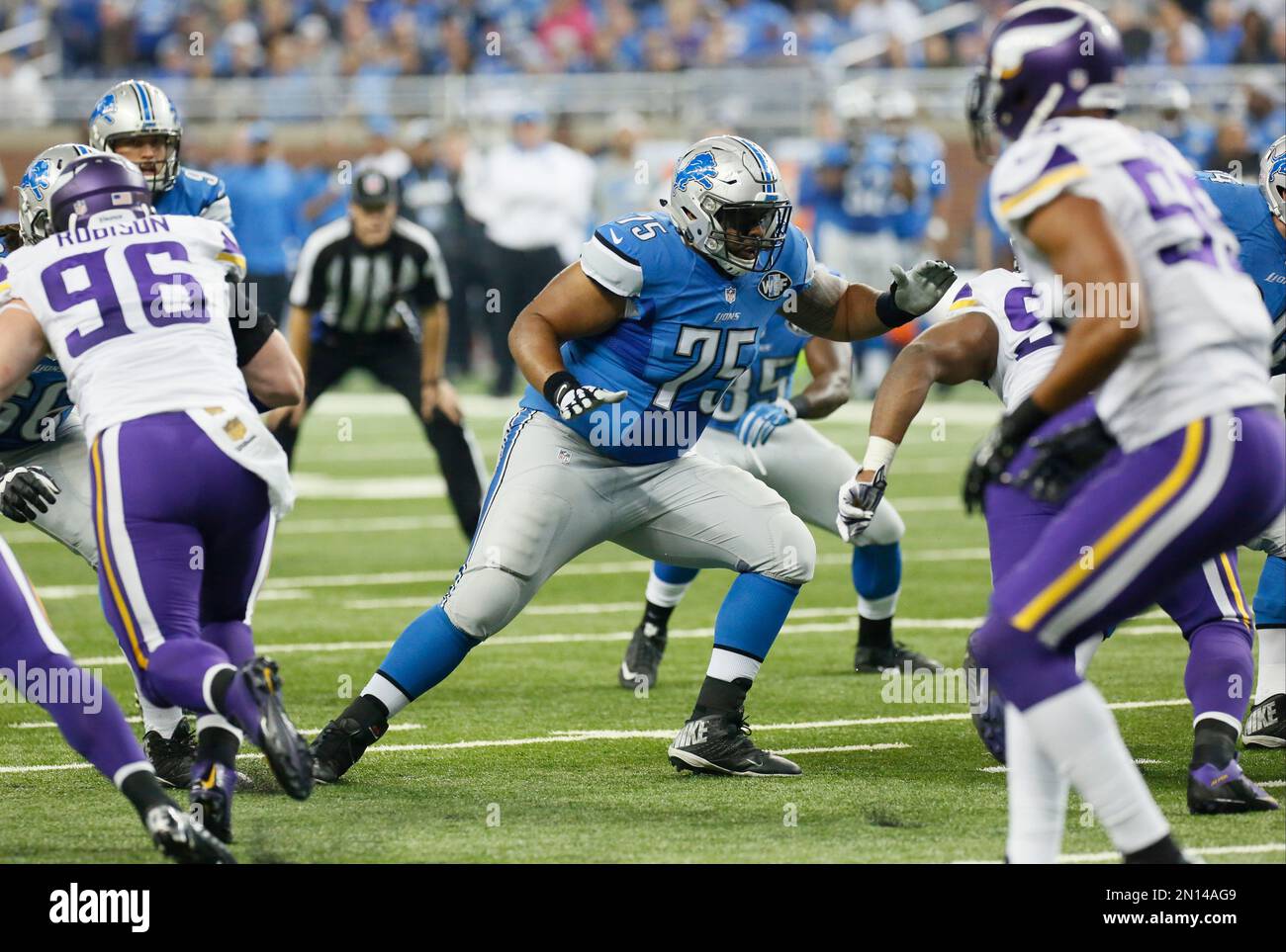 Detroit Lions guard Larry Warford (75) blocks against the Minnesota ...