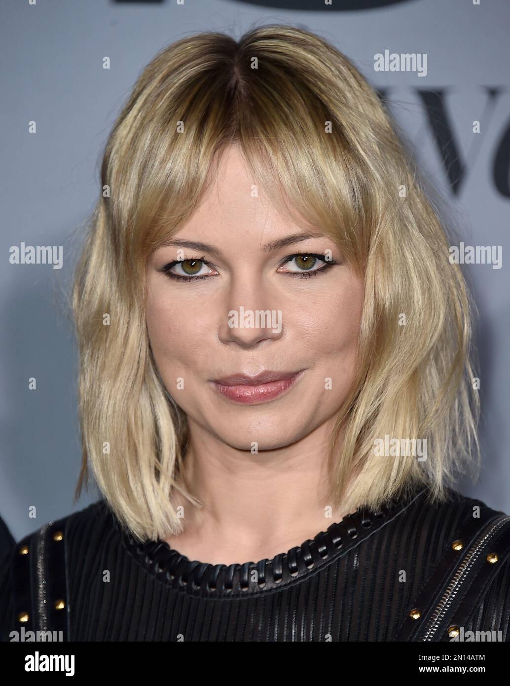 Michelle Williams arrives at the inaugural InStyle Awards at The Getty ...