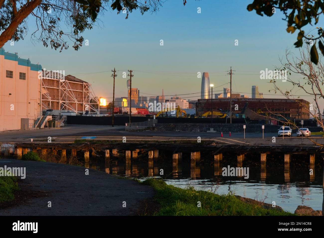 DHL Express Service Point and San Francisco skyline in background on ...
