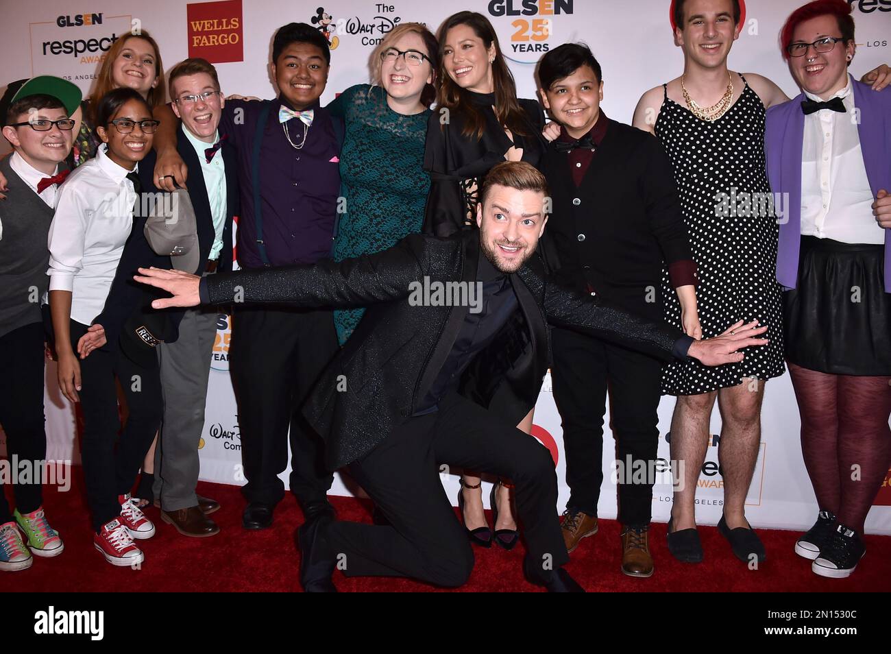 Jessica Biel and husband Justin Timberlake pose with GLSEN Student ...