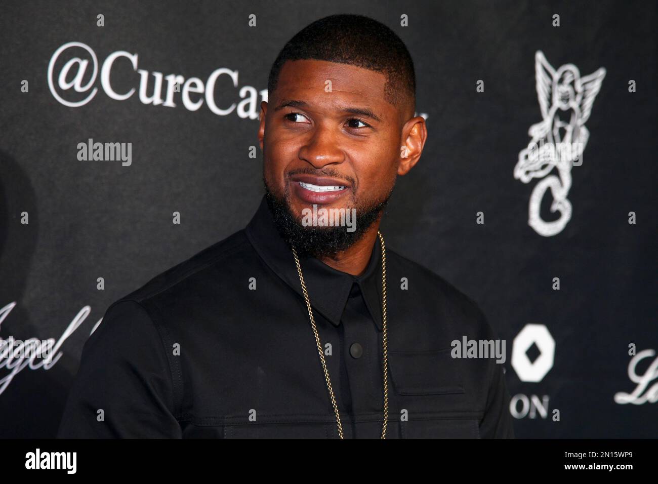 Usher arrives at Gabrielle's Angel Foundation for Cancer Research Angel Ball 2015 at Cipriani ...