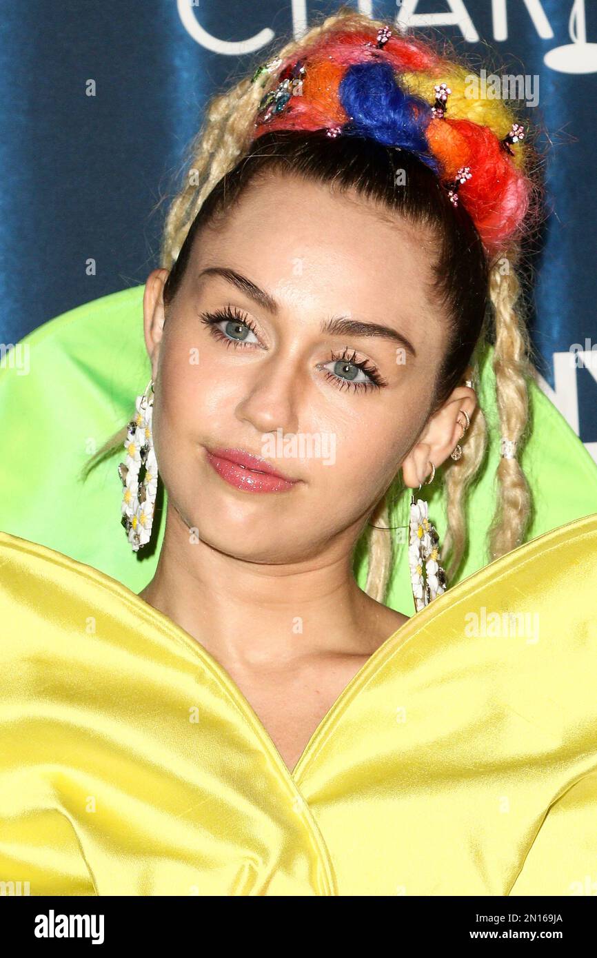 Miley Cyrus attends Hilarity for Charity's Annual Variety Show: James ...