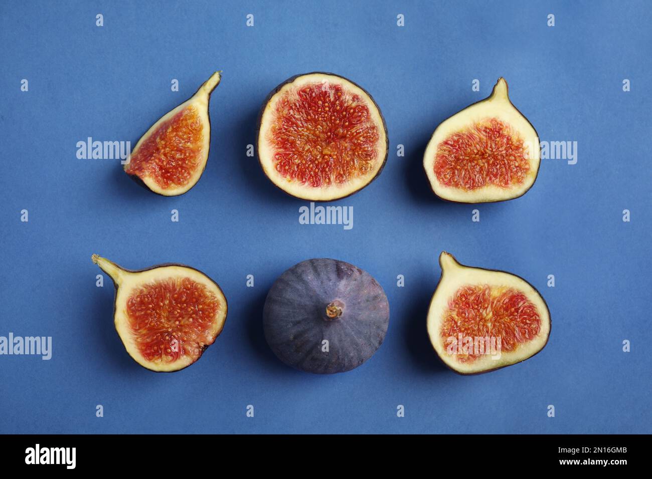 Ripe blue figs top hi-res stock photography and images - Alamy