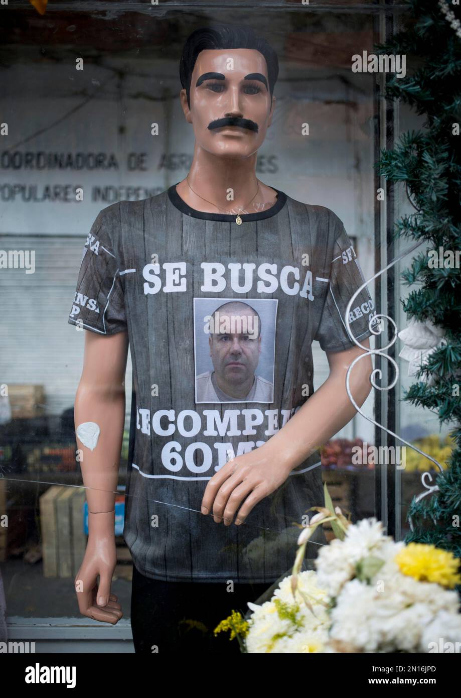 A statue in the likeness of folk saint Jesus Malverde, known as the ...