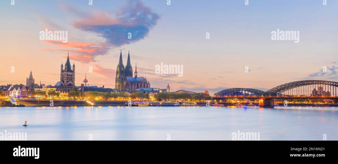 Downtown Cologne city skyline with Cologne Cathedral and Hohenzollern ...