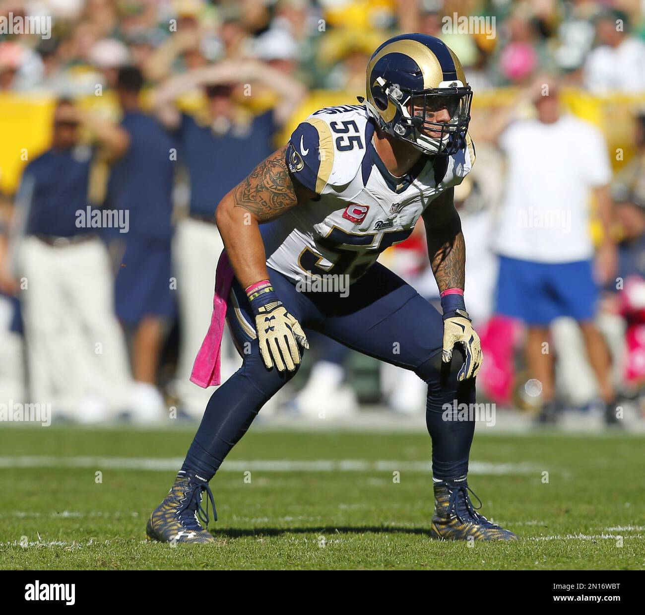 St. Louis Rams middle linebacker James Laurinaitis (55) plays against ...