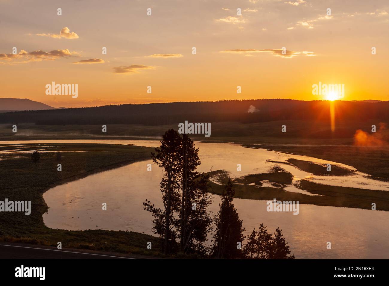 Early Morning in Hayden Valley, Yellowstone National Park, as the sun ...