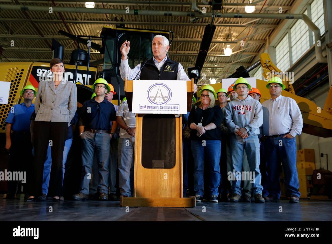 Indiana Gov. Mike Pence announces a $1 billion boost in state highway ...