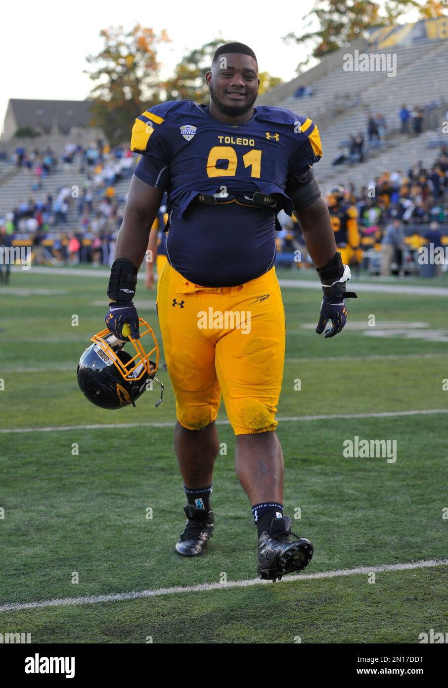 Toledo defensive tackle Treyvon Hester (91) walks off the field after a ...