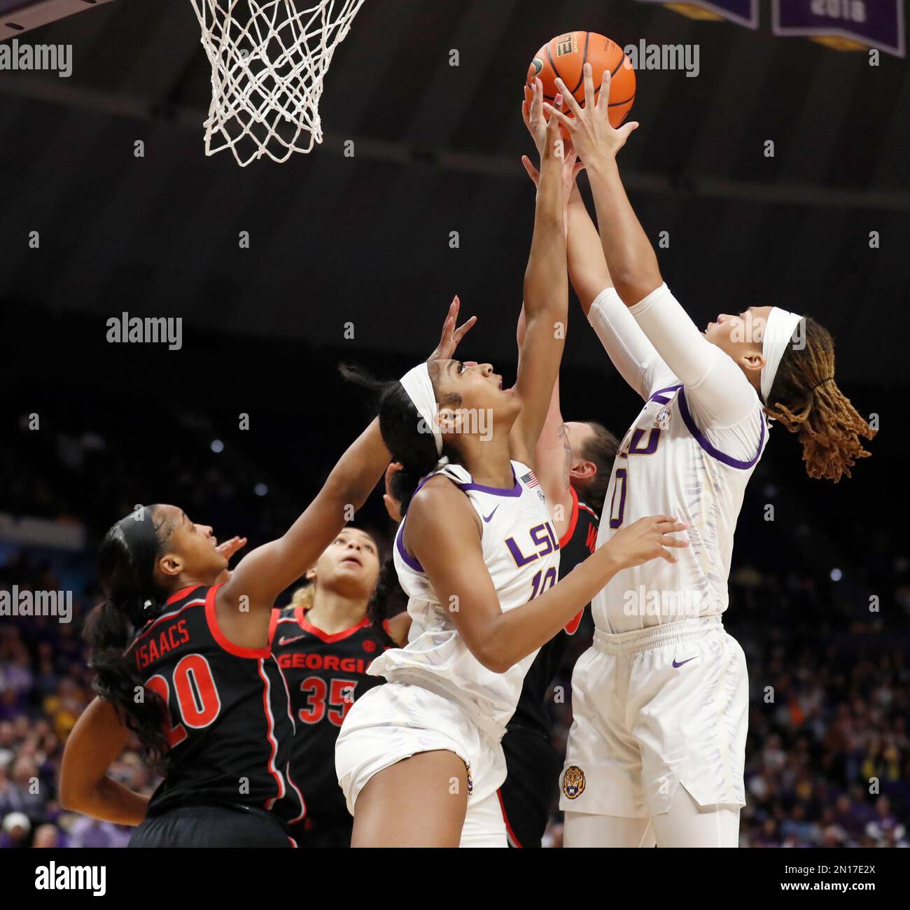 Baton Rouge, USA. 02nd Feb, 2023. LSU Lady Tigers forwards Angel Reese ...