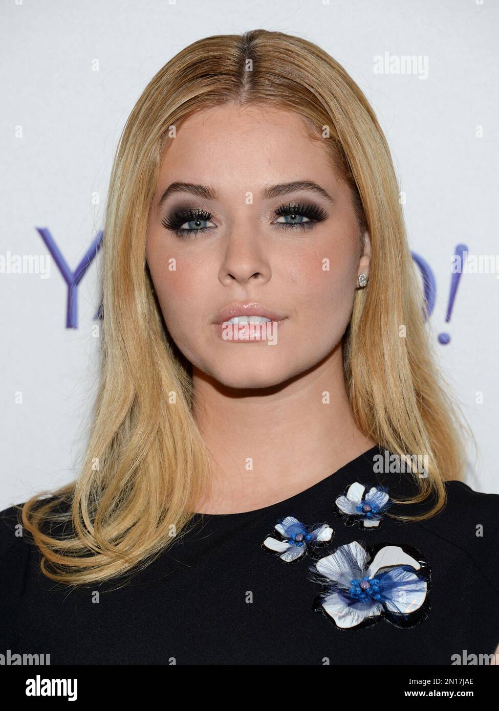 Sasha Pieterse No Makeup