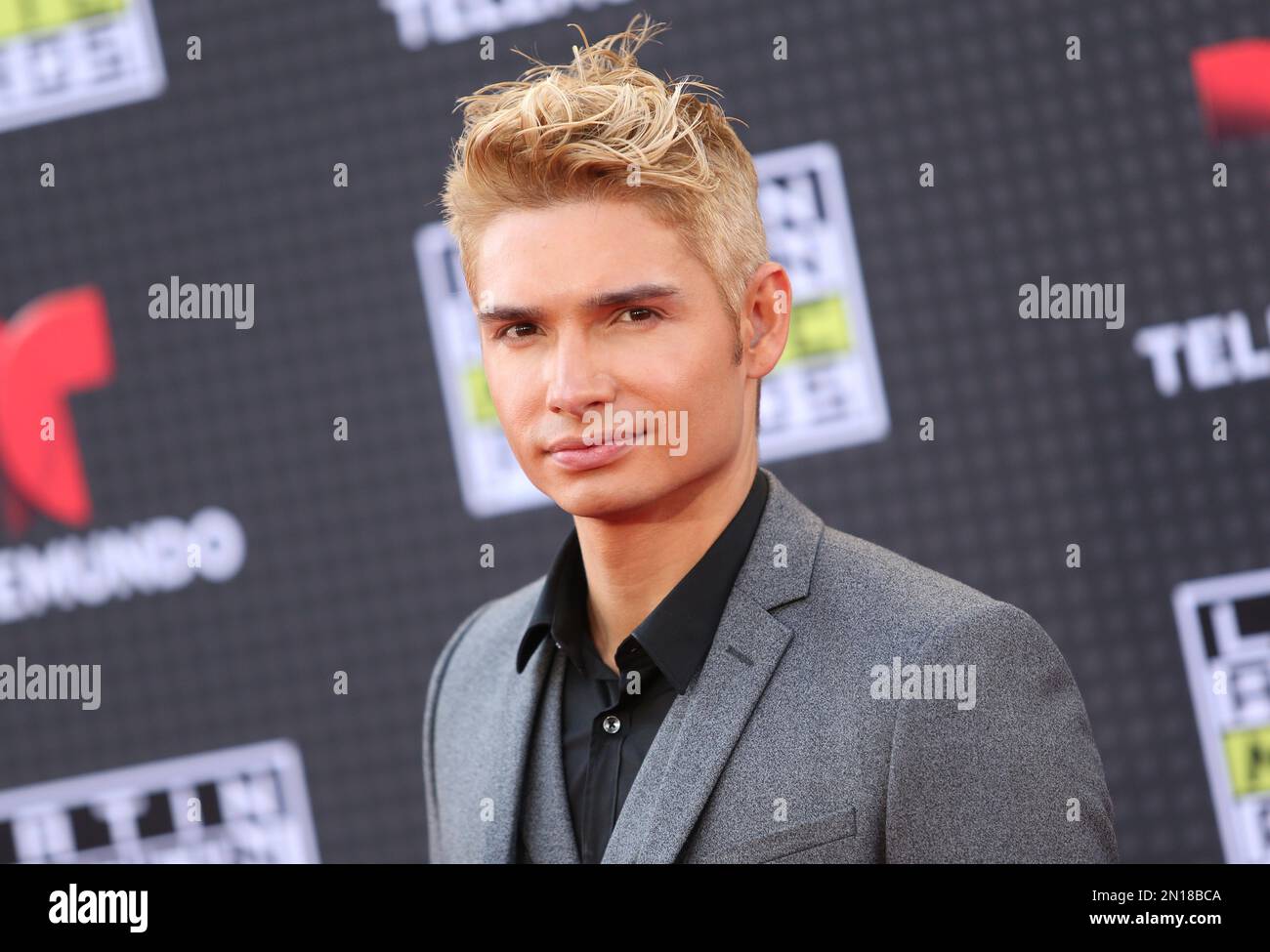 Christian Acosta arrives at the Latin American Music Awards at the ...
