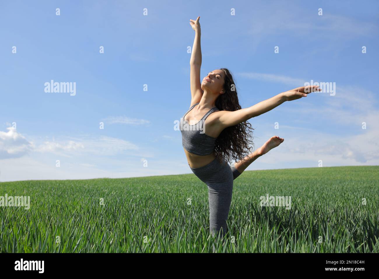 Wheat field woman jump hi-res stock photography and images - Alamy