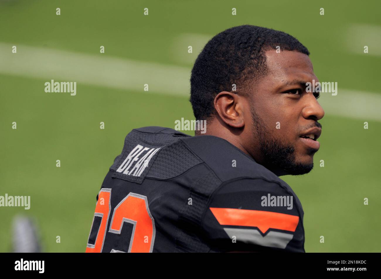 Oklahoma State defensive end Jimmy Bean is pictured before the start of ...