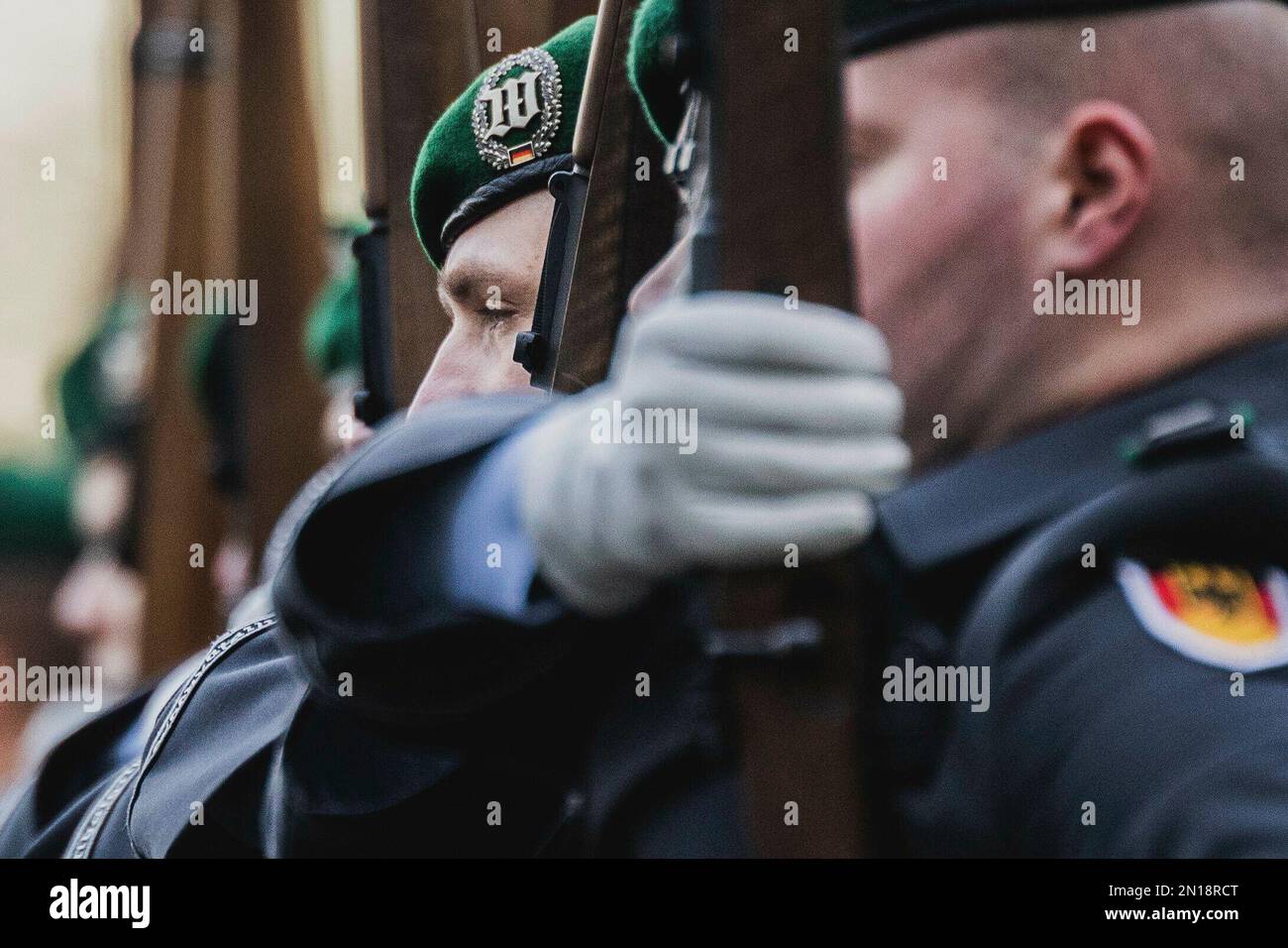 Berlin, Deutschland. 03rd Feb, 2023. Soldiers of the Bundeswehr Guard ...