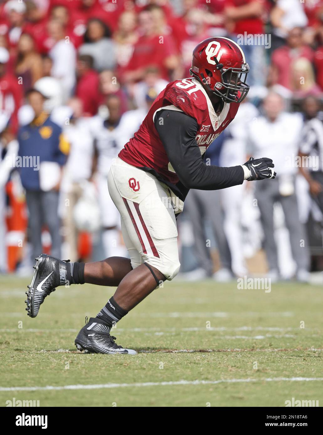 Oklahoma defensive end Charles Tapper (91) is pictured during of an ...