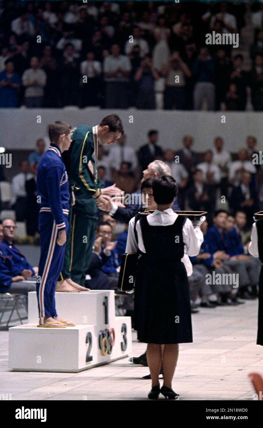 Robert Windle of Australia acknowledges congratulations after receiving ...