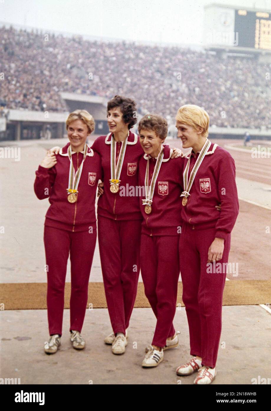 The 400-meter Polish women's Olympic relay team is pictured after they ...