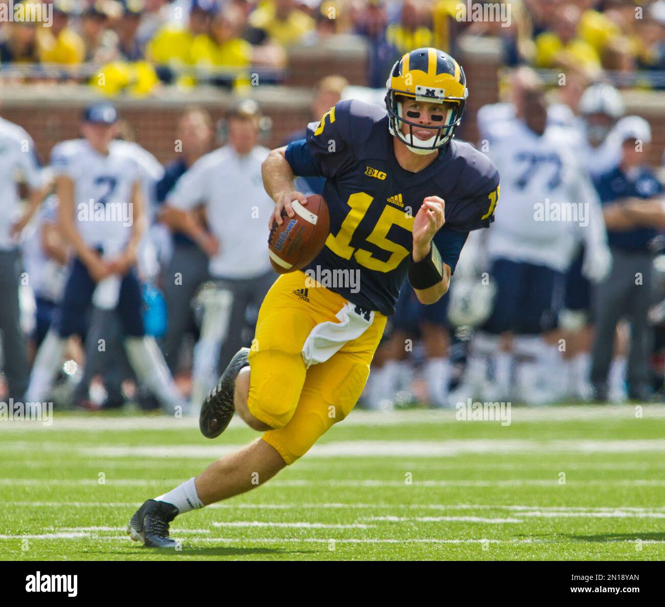 Michigan quarterback Jake Rudock (15) scrambles in the second quarter ...