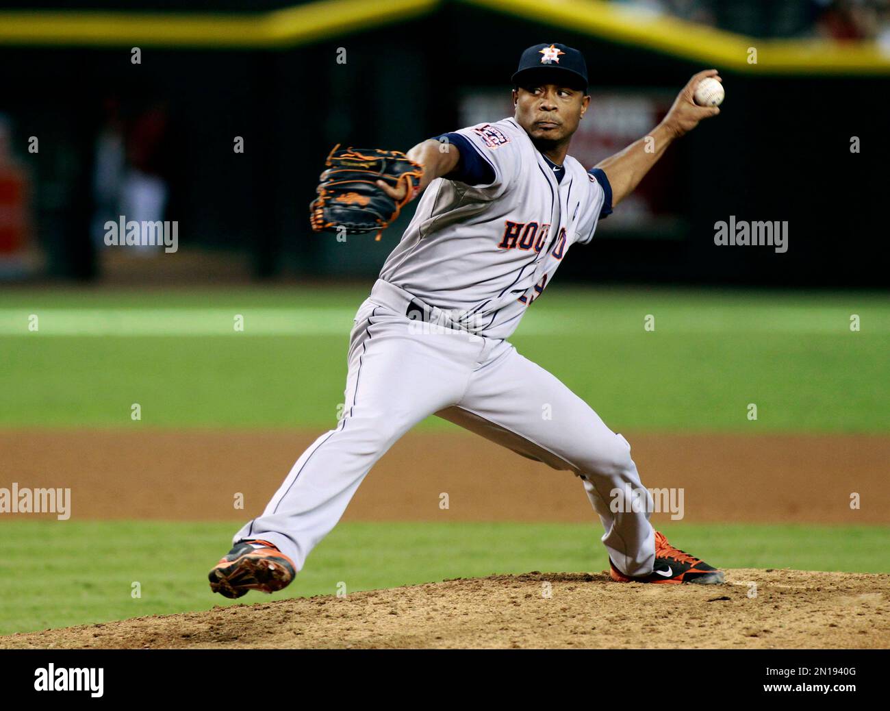 Houston Astros' Tony Sipp throws against the Arizona Diamondbacks ...