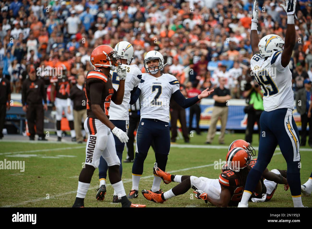 San Diego Chargers kicker Josh Lambo (2) celebrates his game-winning ...