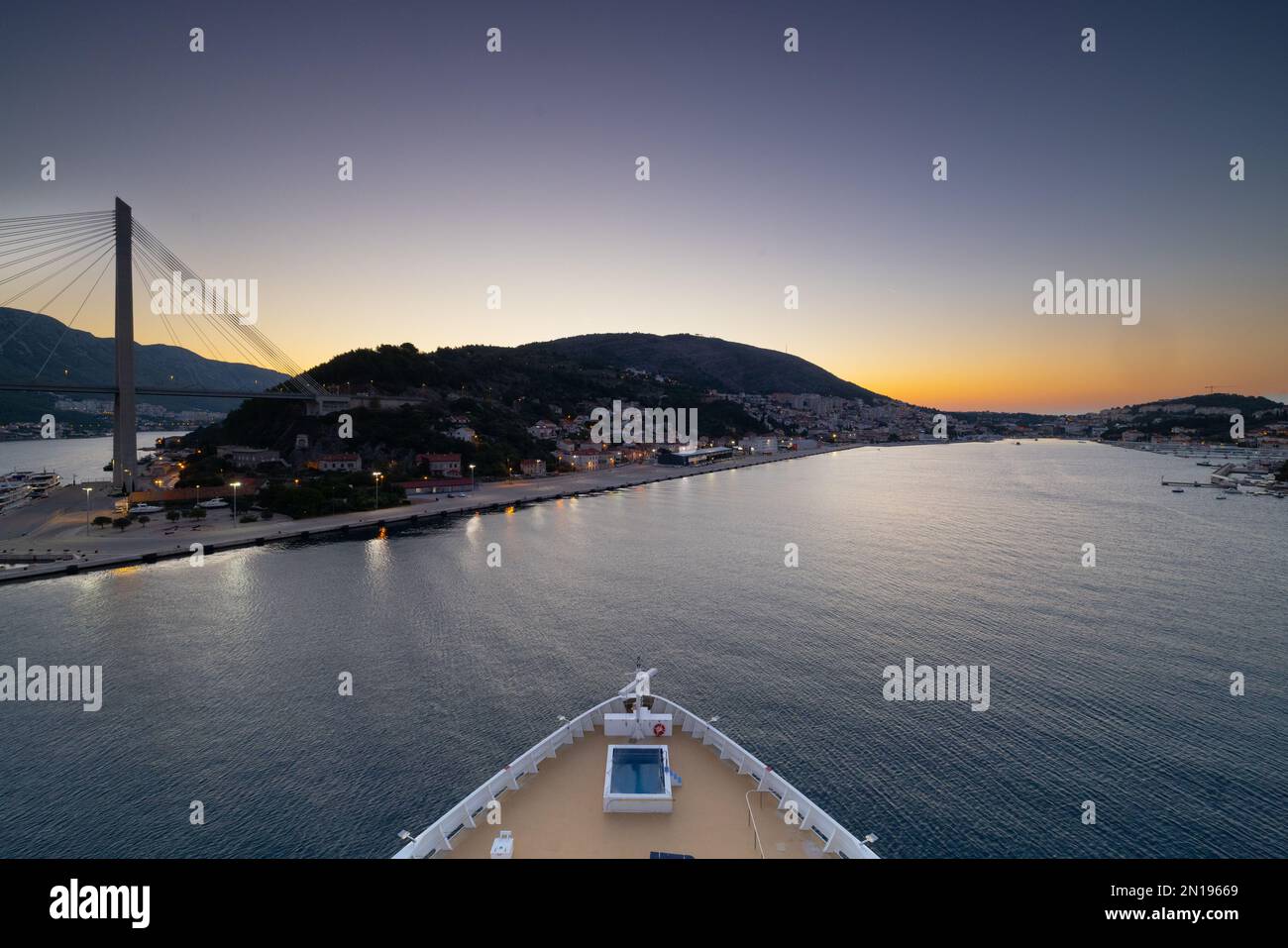 The bow of the Norwegian Gem Cruise ship approaching Dubrovnik harbor ...