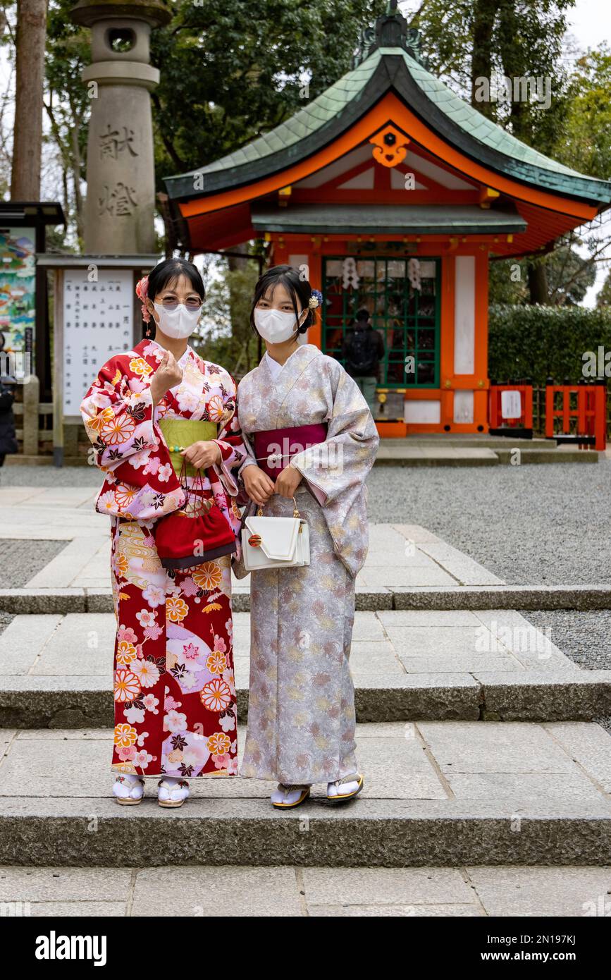 Buddhist temple in Kyoto with red pillars Stock Photo - Alamy