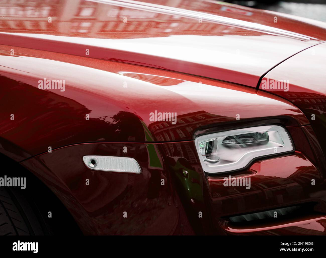 front headlight of a prestigious car. Modern bright automobile Stock ...