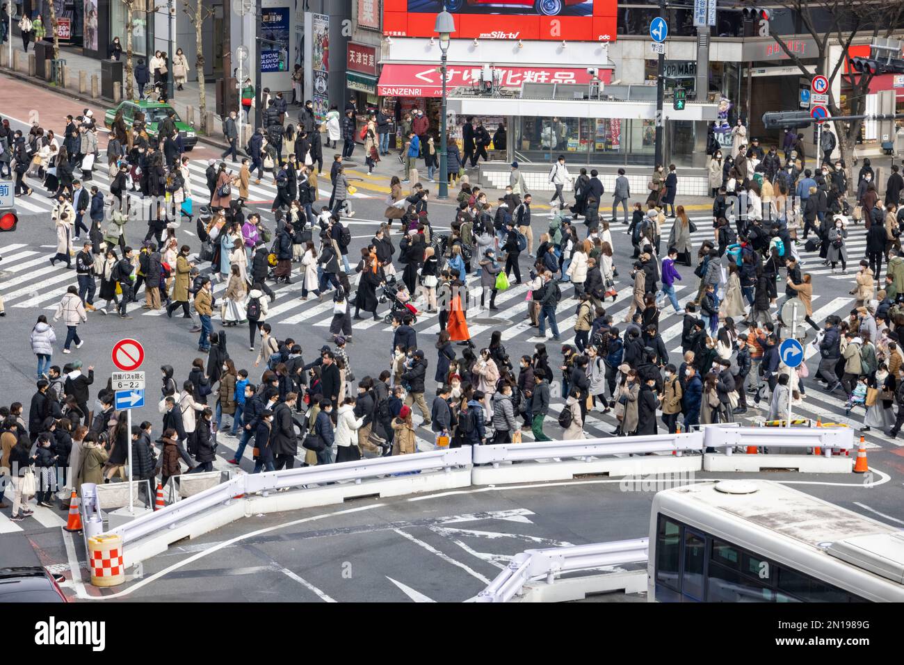 famous zebra crossing Shibuya Scramble Crossing Tokyo Stock Photo - Alamy