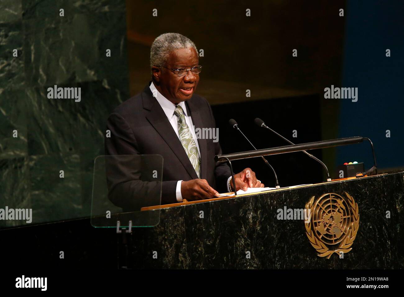 Barbados' Prime Minister Freundel Stuart addresses the 70th session of ...
