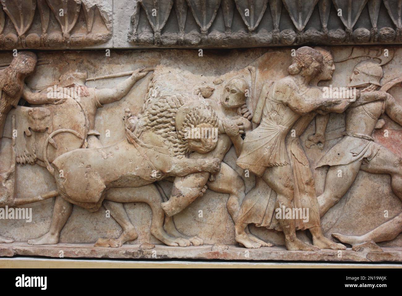 Delphi sculptures hi-res stock photography and images - Alamy